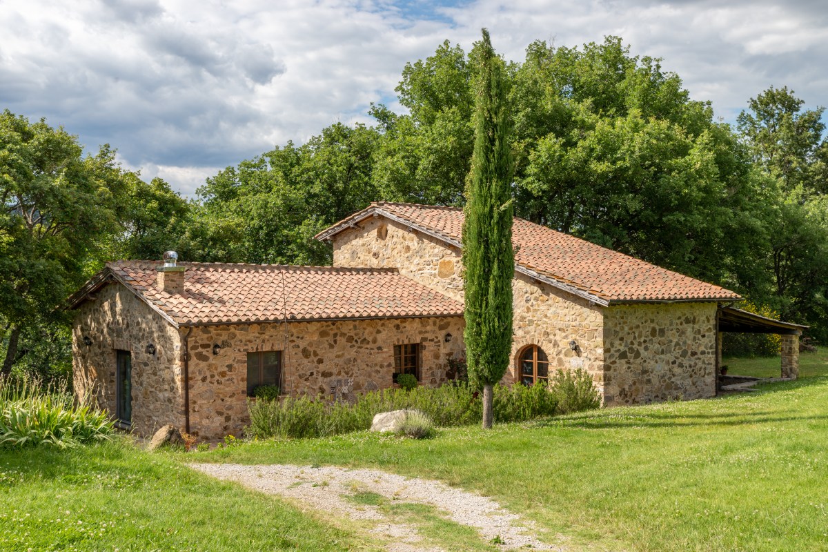 The Spirit of Tuscany – A Retreat – Whispers From The Light